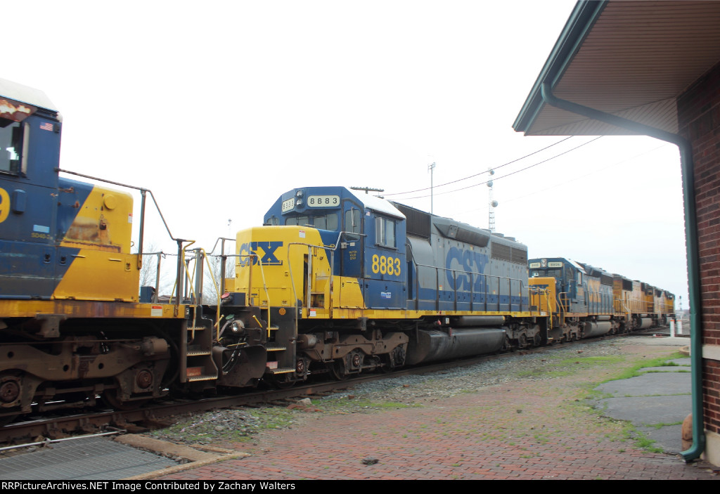 CSX 8883